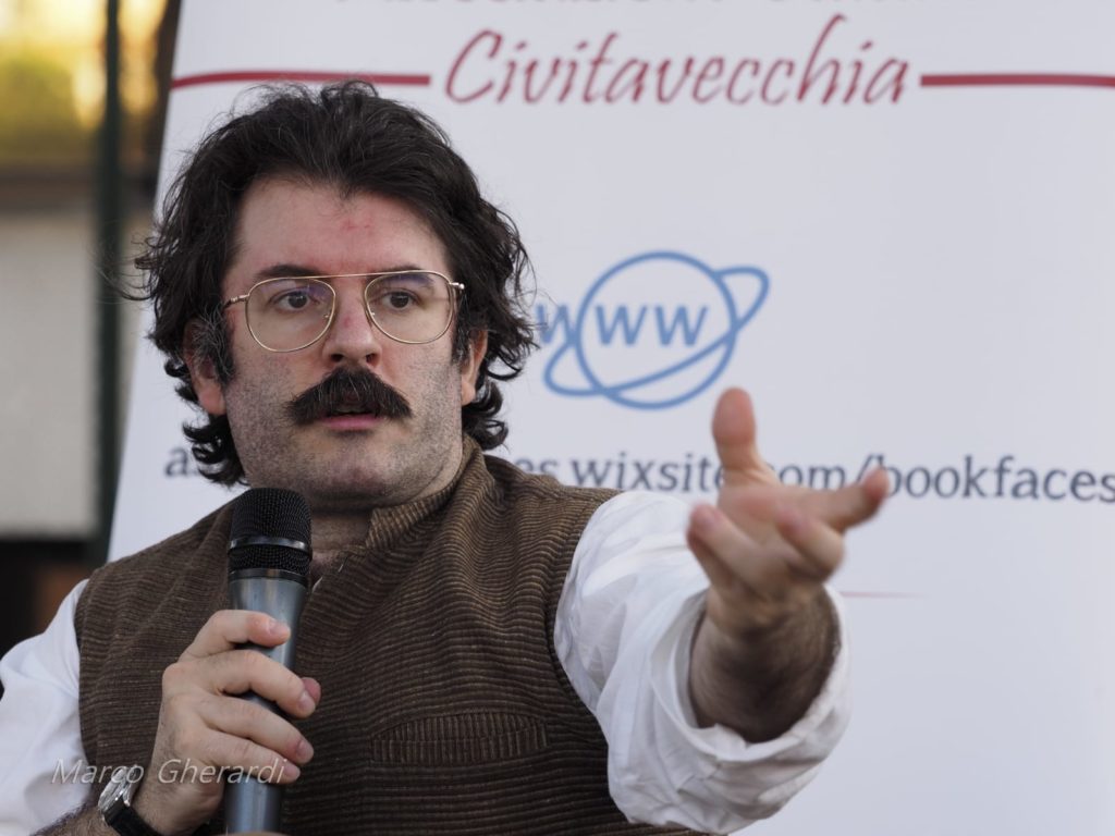 Civitavecchia - "Libri con le Stelle" illumina la notte con Simone ...