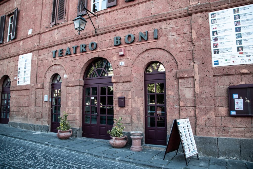 Acquapendente - "Ti amo da morirne", al teatro Boni arriva Mena ...