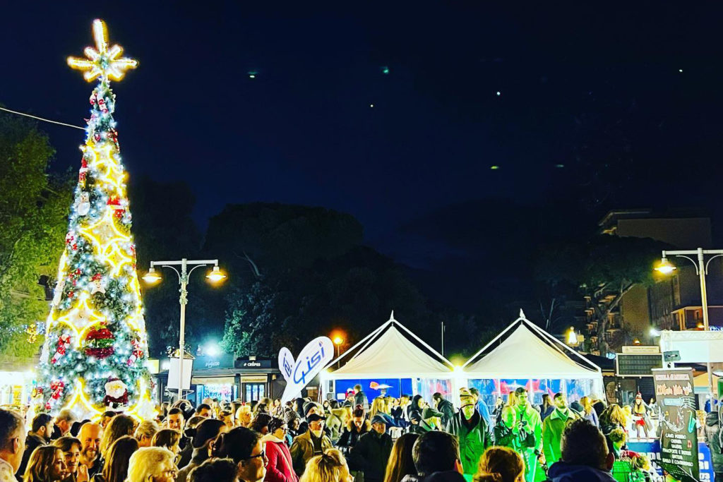 Ladispoli - Ok al progetto per il Natale: luminarie, attrazione in ...