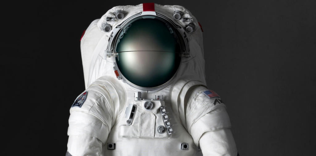 L'Italia andrà sulla Luna, la Nasa ha scelto le astrotute di Prada per ...